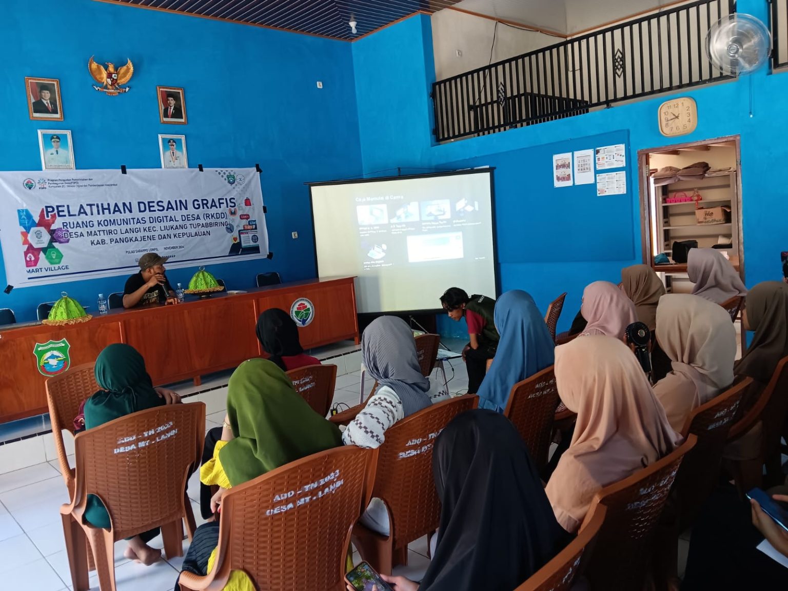 Ketua KoMIT STAI DDI Maros Menjadi Narasumber Pelatihan Desain Grafis ...
